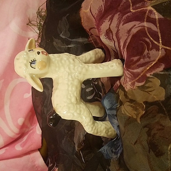 Vintage | Accents | Lamb Figurine | Poshmark